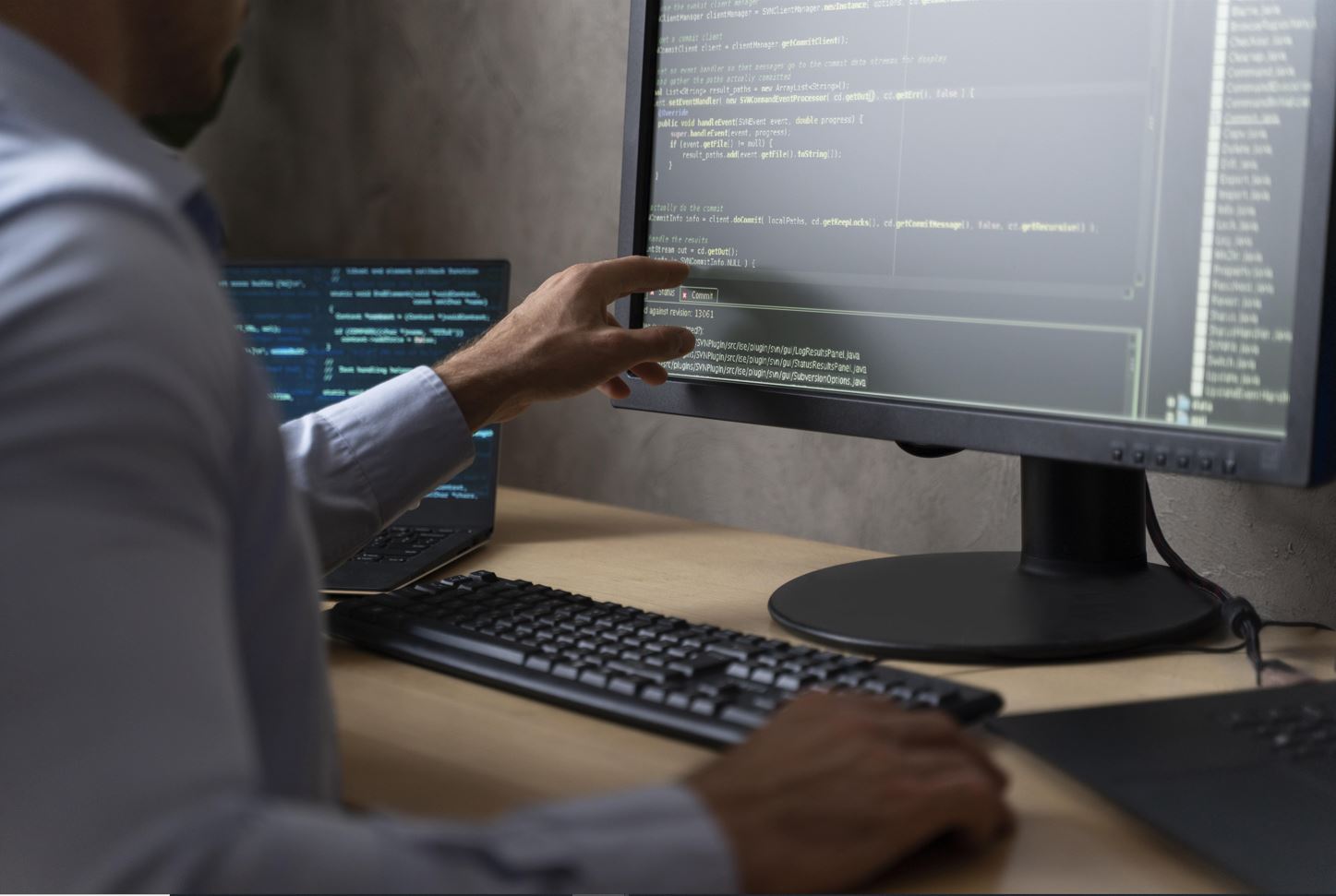 Software Development Outsourcing: Pros, Cons, and Best Practices - Feel ...